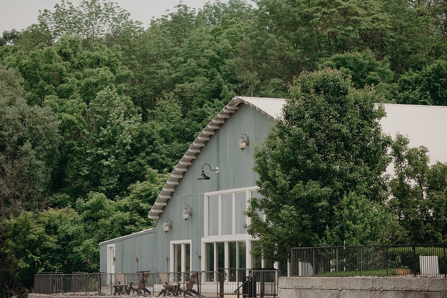 Lake House Inn Wedding with Alex & Brian by Tyler Boye